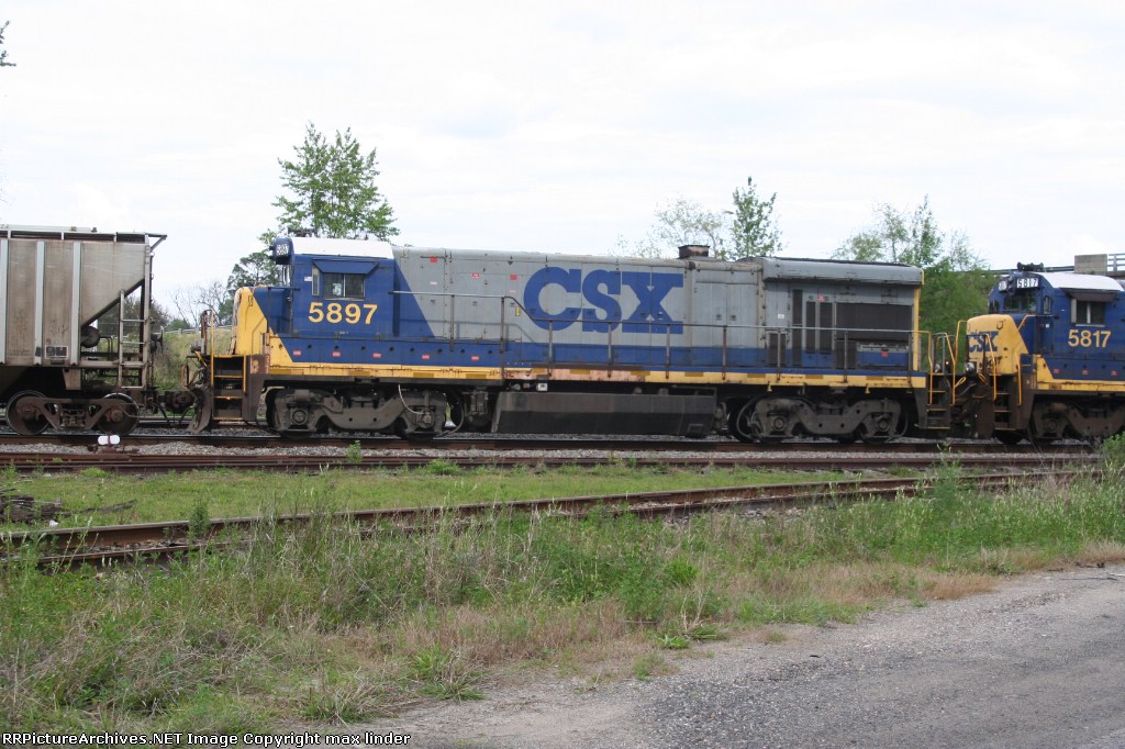 CSX 5897